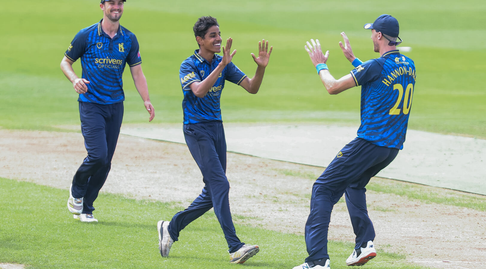 HIGHLIGHTS | Warwickshire v Derbyshire | Metro Bank One Day Cup - Edgbaston